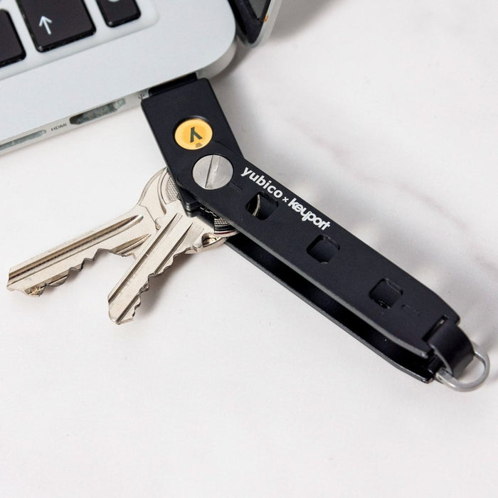 YubiKey 5 NFC – Sicherheit per Touch